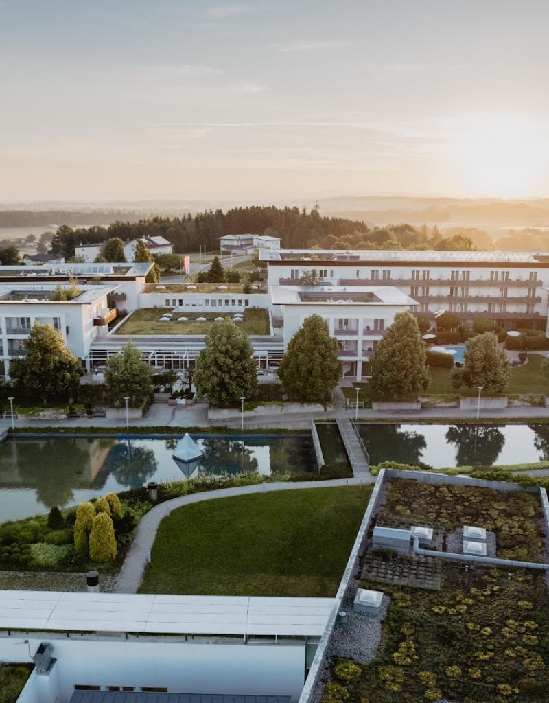 Therme Geinberg: Vitalhotel & SPA Resort - VAMED Vitality World